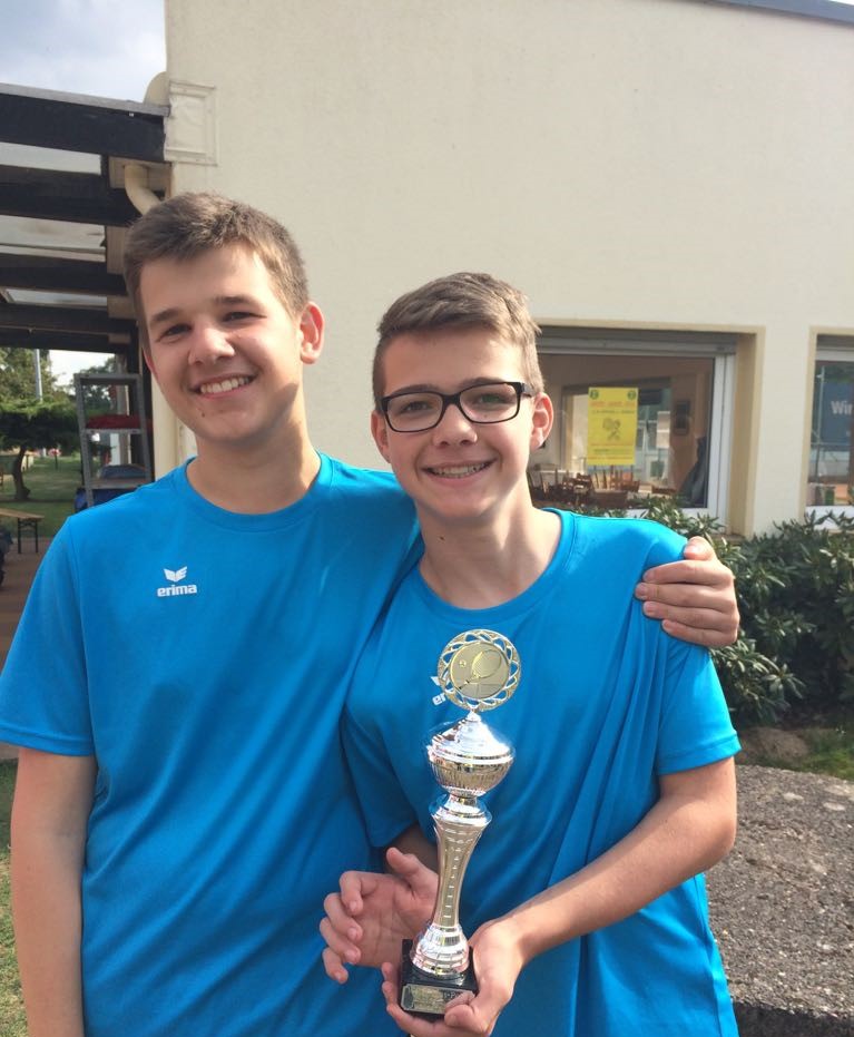 Vize-Weser-Ems-Meister 2018 Jan Ohlmann und Malte Stickfort - TC Blau-Weiß